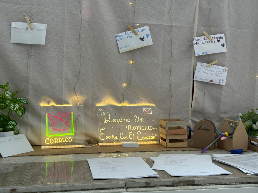 Correos de México busca revivir la escritura de cartas en escuelas ...