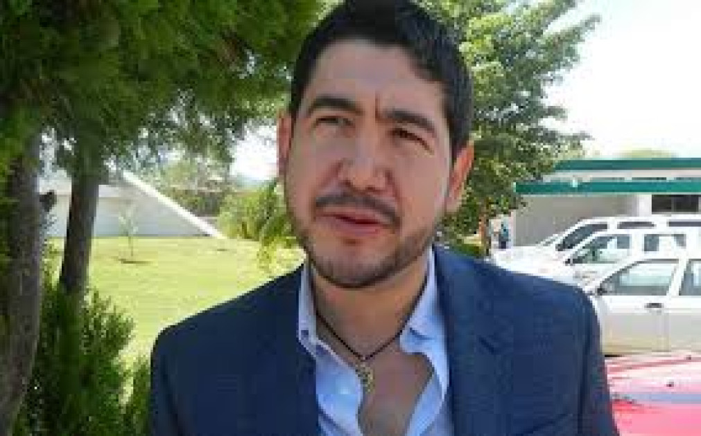 Confirman a Héctor Escobar como candidato a Diputado Federal en ...