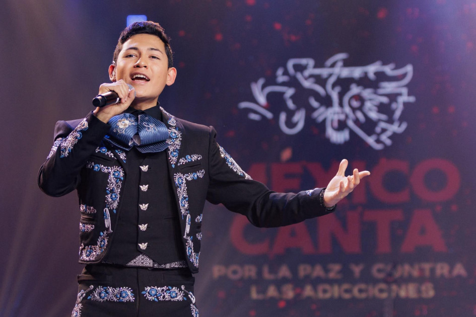 Sergio Maya gana el premio a Mejor Interpretación en México Canta 2025 ...