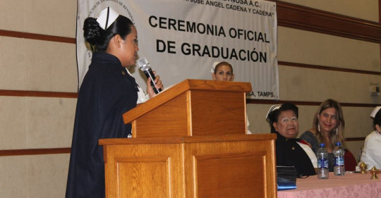 NotiGAPE - Maki felicita a graduados de escuela de Enfermería Dr. José ...